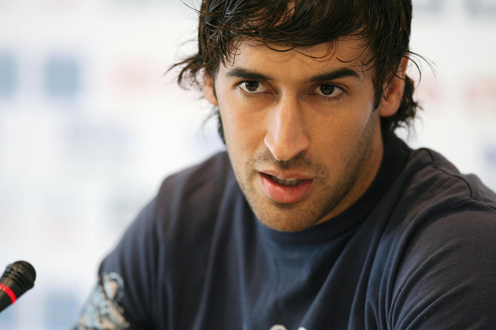 Raul Gonzalez Blanco photo gallery - high quality pics of Raul Gonzalez ... Raul Gonzalez Blanco photo gallery - high quality pics of Raul Gonzalez ...