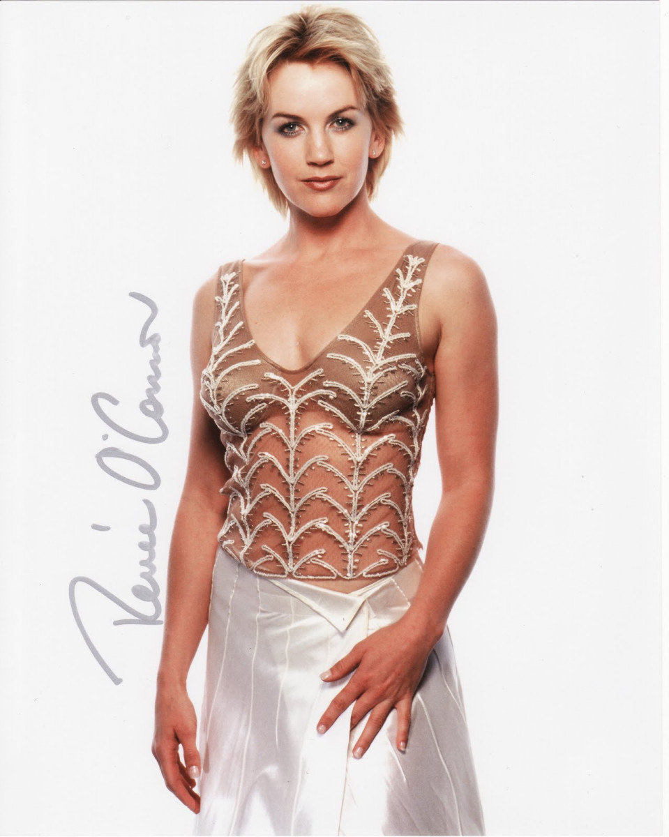 Renee O Connor Photo 21 Of 56 Pics Wallpaper Photo 631764 Theplace2