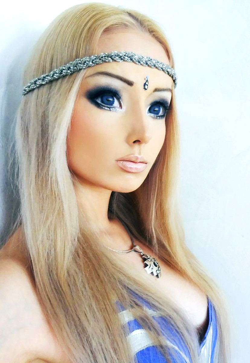 Valeria Lukyanova Photo 42 Of 79 Pics Wallpaper Photo 1184469