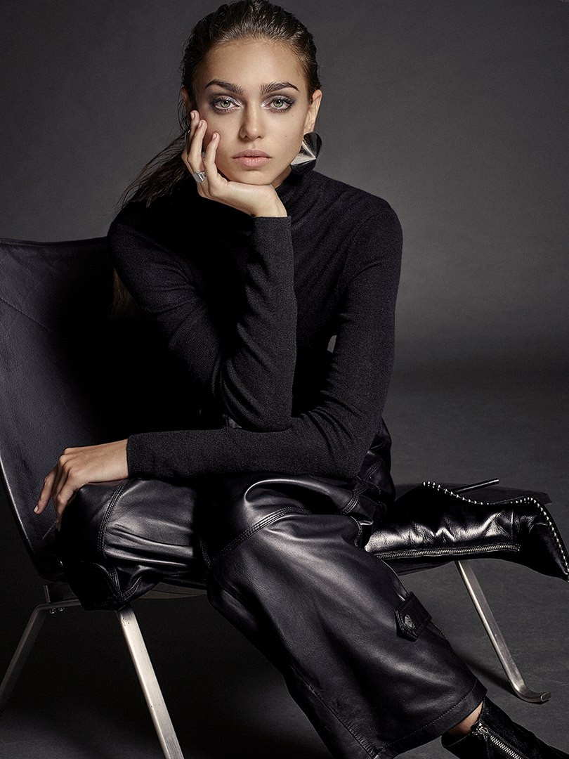 Zhenya Katava Photo 236 Of 558 Pics Wallpaper Photo 957316 Theplace2